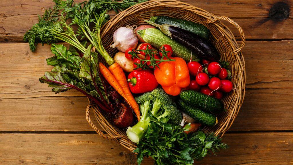 Is Growing Your Own Fruit & Vegetables Sustainable? - Gardening Express ...