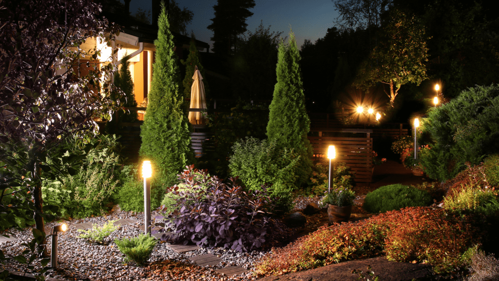 How to Select Plants That Look Beautiful Year-Round
