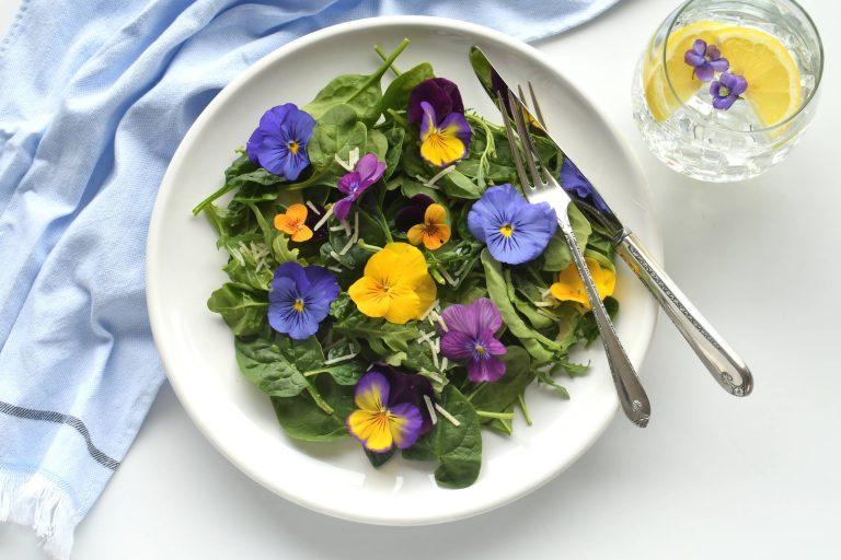 Pansy Plants - Edible Flowers in Your Garden - Gardening Express ...